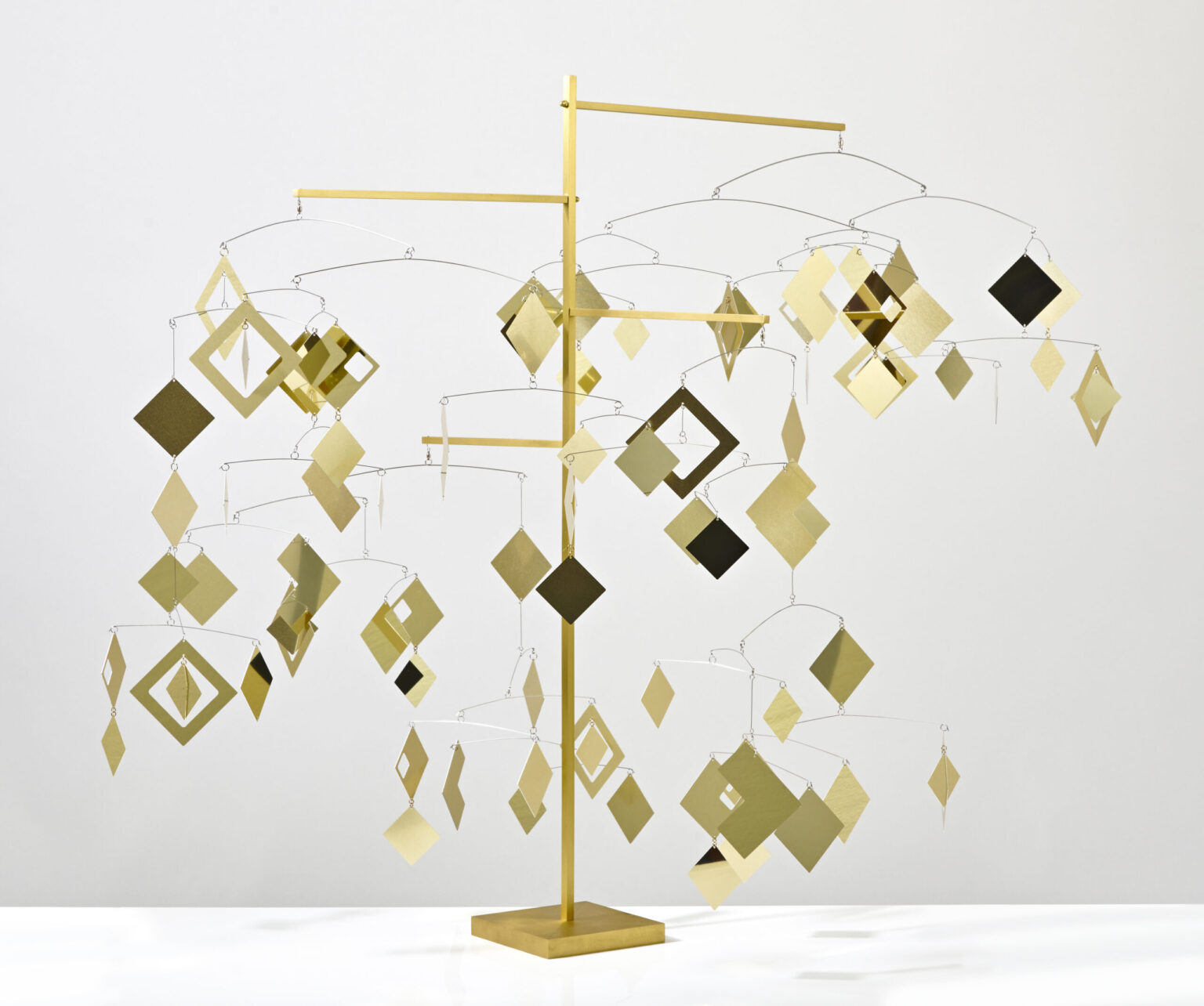 STABILE, 4 BRANCHES TREE - Christel Sadde - Artist, creator of mobile ...